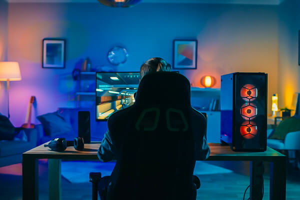 Amenajare cameră de gaming: 11+ idei pentru un man cave modern