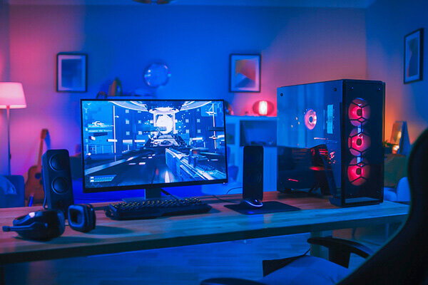 Amenajare cameră de gaming: 11+ idei pentru un man cave modern